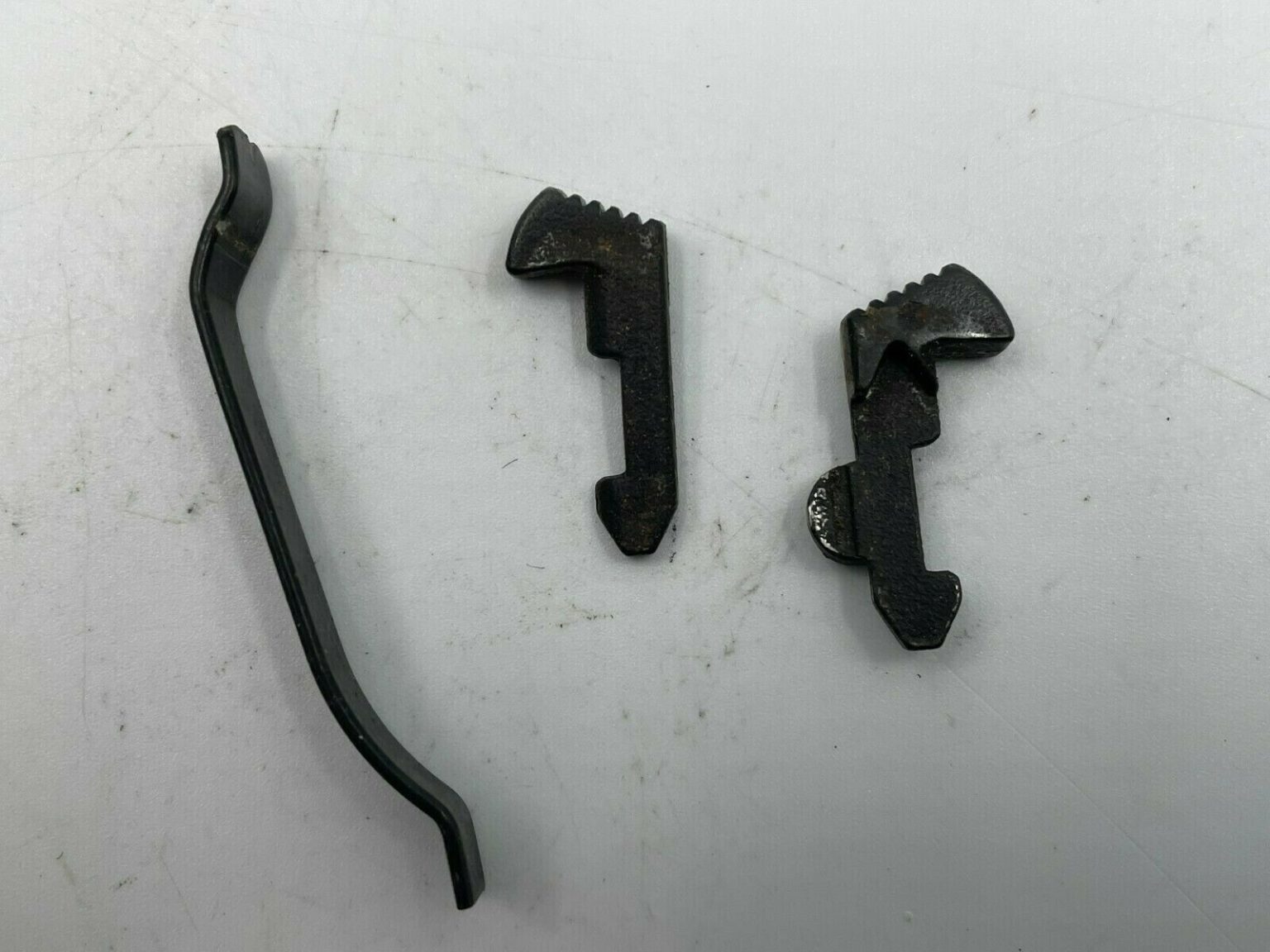 Ruger P95 9mm, Pistol Parts-Mag Latch-Left and Right, Mag Latch Spring ...