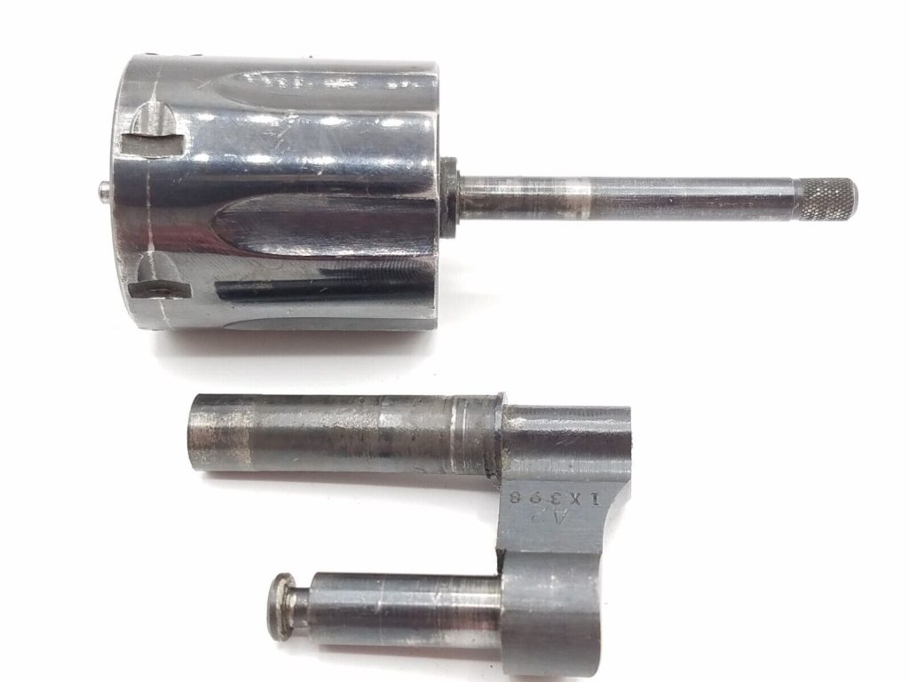 Smith & Wesson 10-7 38SPL Revolver parts: Cylinder, Yoke, Extractor ...