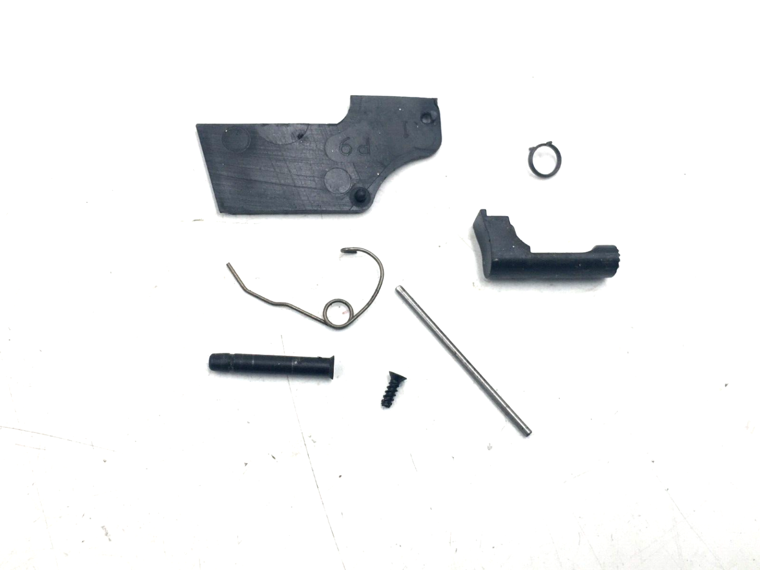 Kahr Arms CW9 9mm, Pistol Parts: Sideplate, Mag Catch, Spring, Pin ...